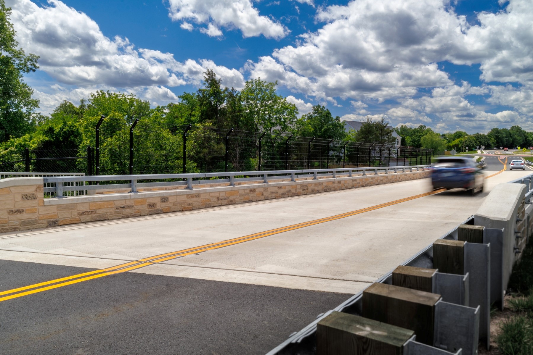 TWINBAR Fence System | MFR Fence and Railing Systems